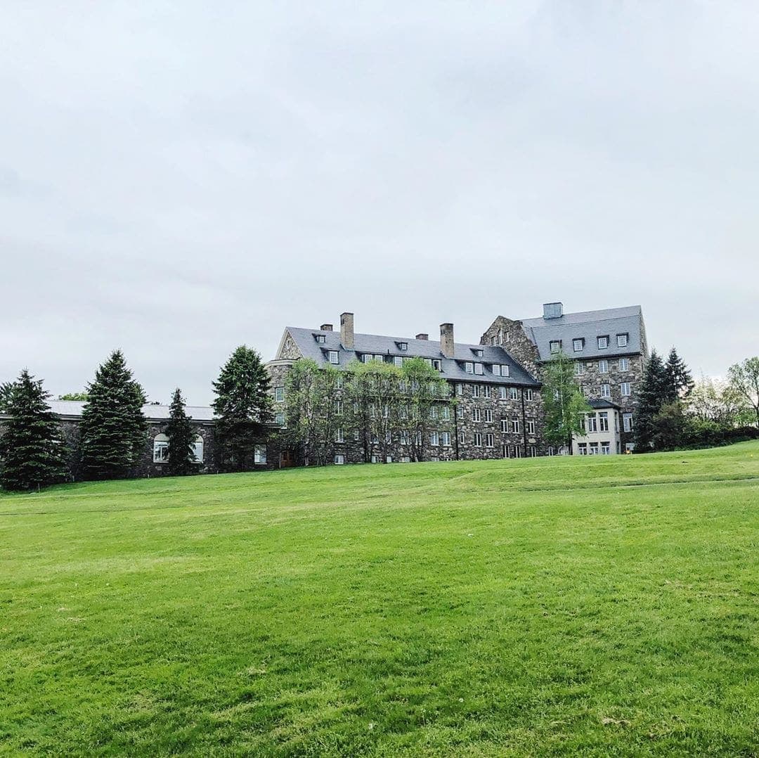 Relax & Adventure with a Poconos Day Trip from New York | Skytop Lodge