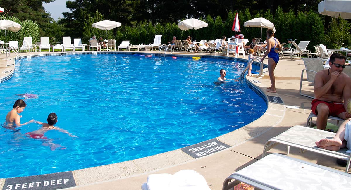 Year-Round Swimming at Hotels with Pools in the Poconos