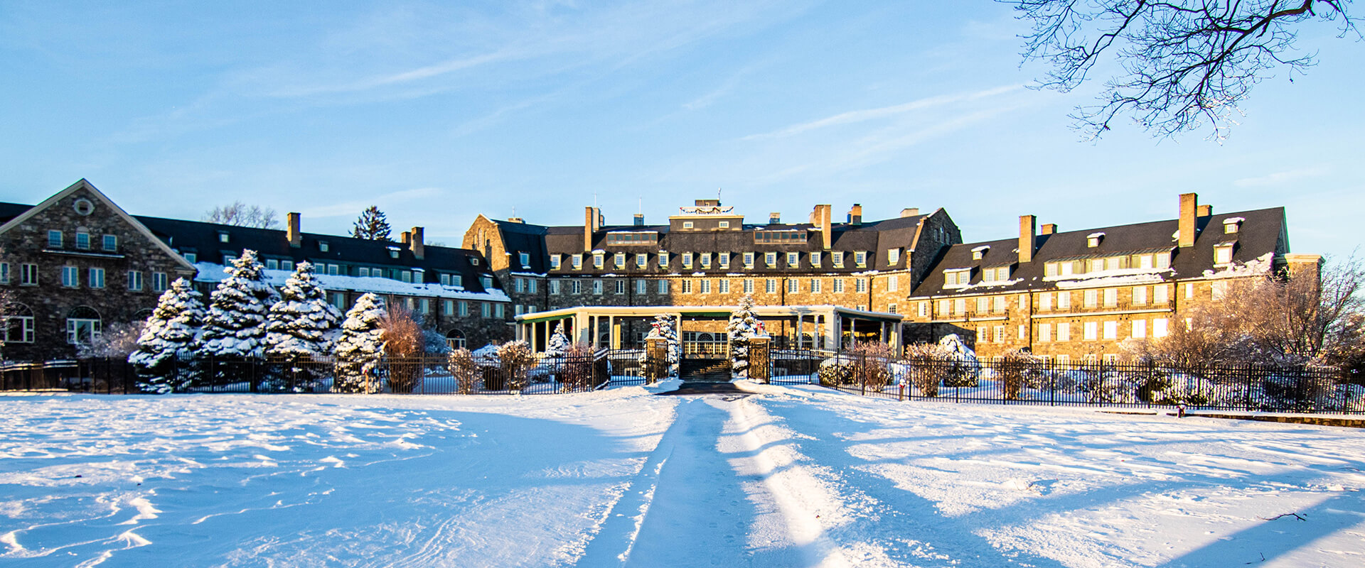 Contact | Skytop Lodge | Poconos Luxury Resort and Hotel