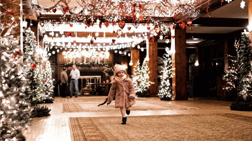 Experience the Best Holiday Lights in the Poconos Mountains